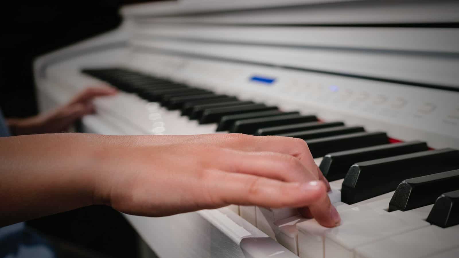 Best Digital Piano for Beginners: Testing Entry-Level Pianos