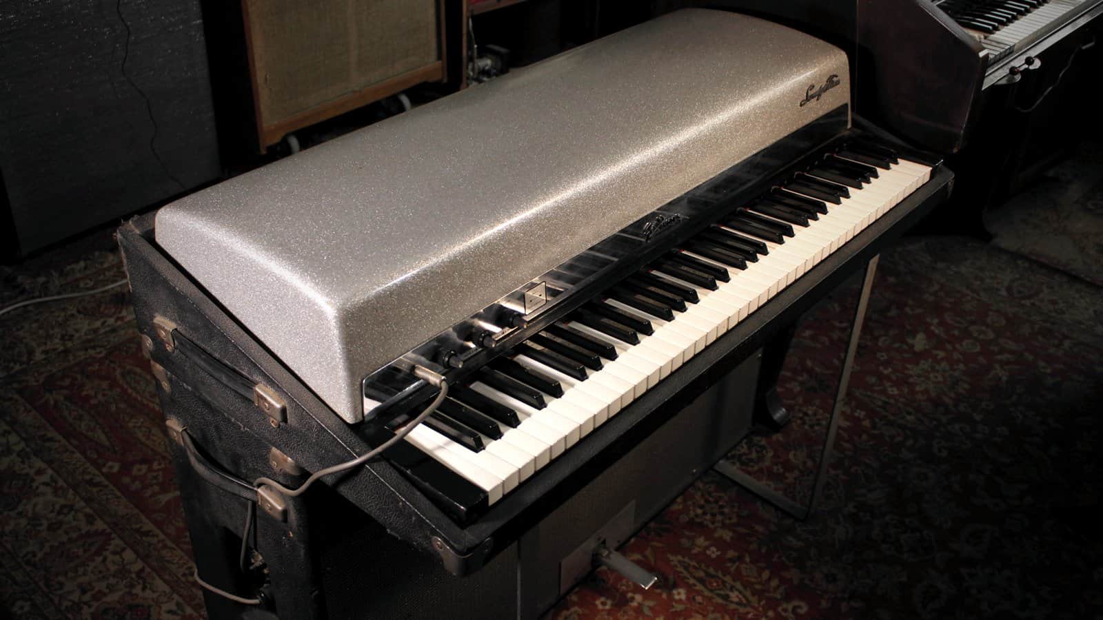 Vintage Electric Piano: Iconic Sounds of the '60s, '70s and '80s