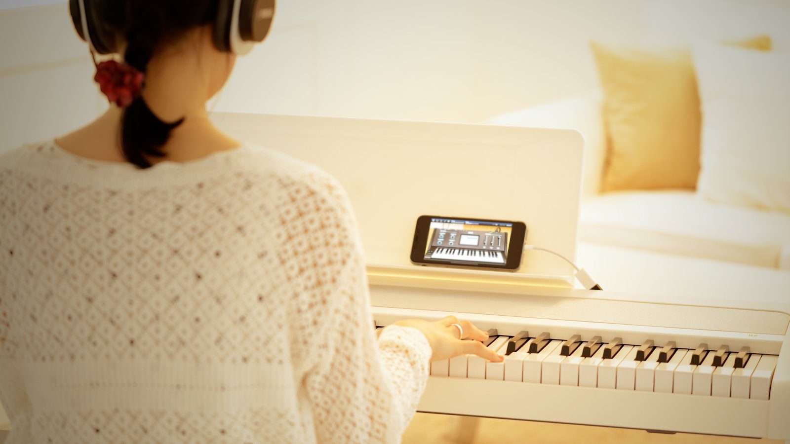 Review: Korg B2 – Affordable Portable Piano