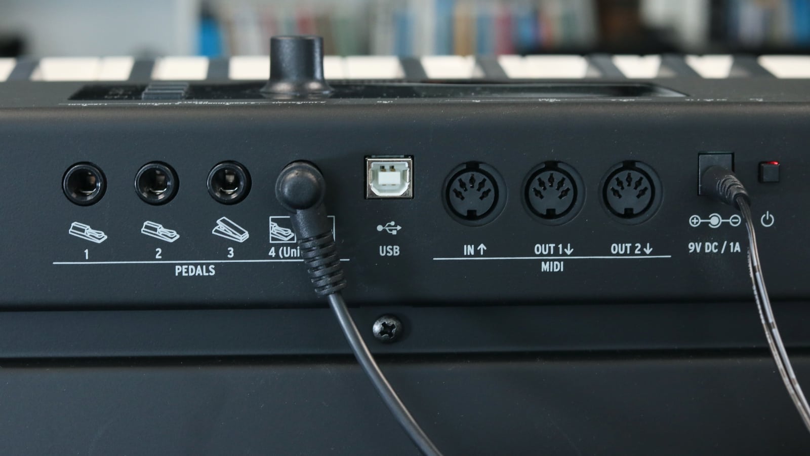 Review: Studiologic SL88 Grand – USB/MIDI Controller with Wooden Keys ...